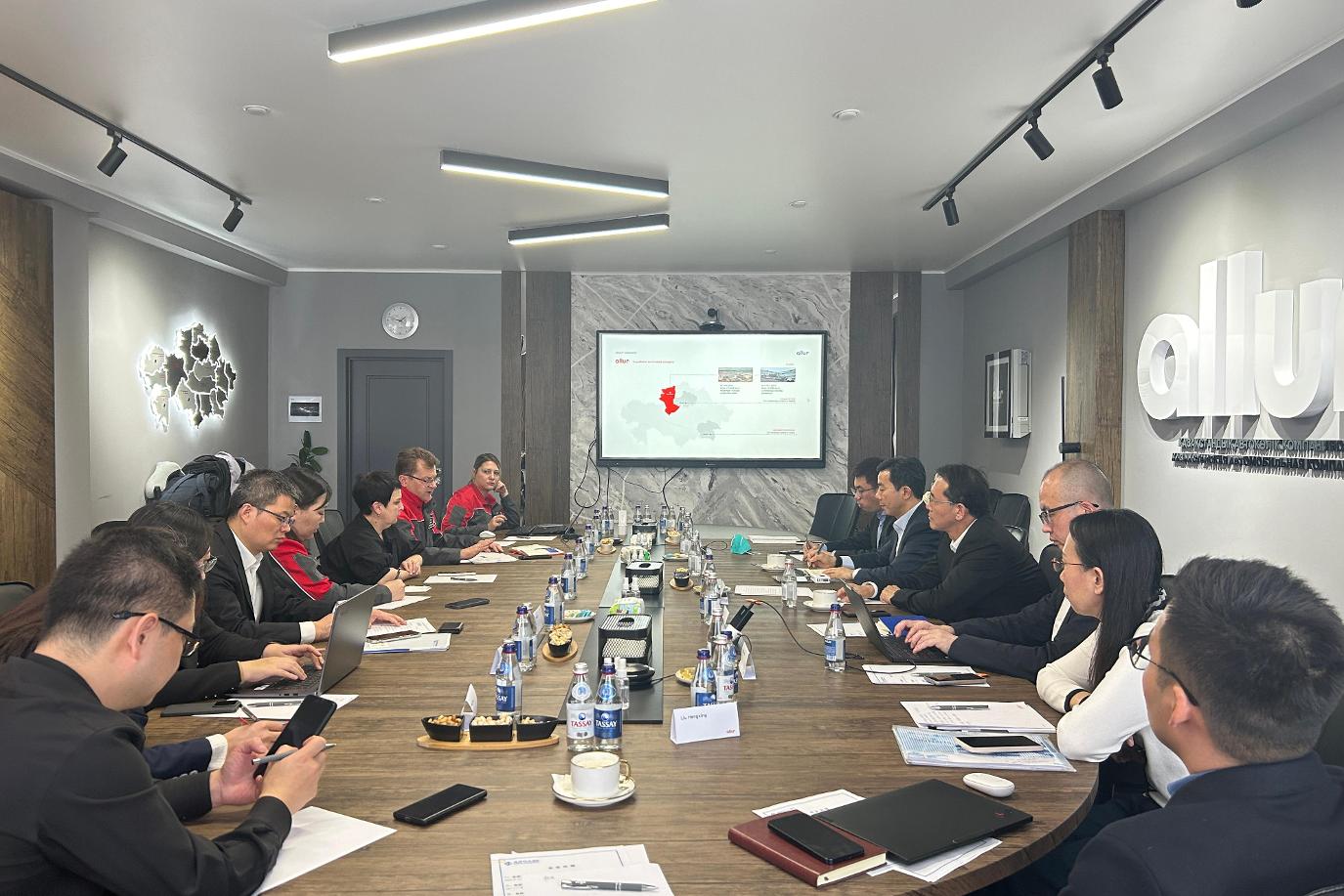 Genertec Vice President Yang Guolin pays visit to Kazakhstan